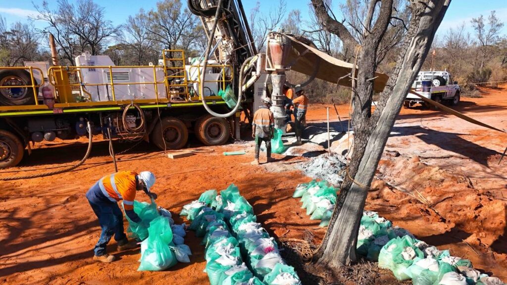 Western Mines Expands Nickel Mineralisation at Mulga Tank Project