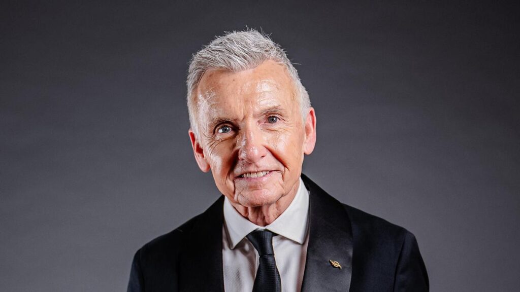 Bruce McAvaney Honoured with World Athletics President’s Award