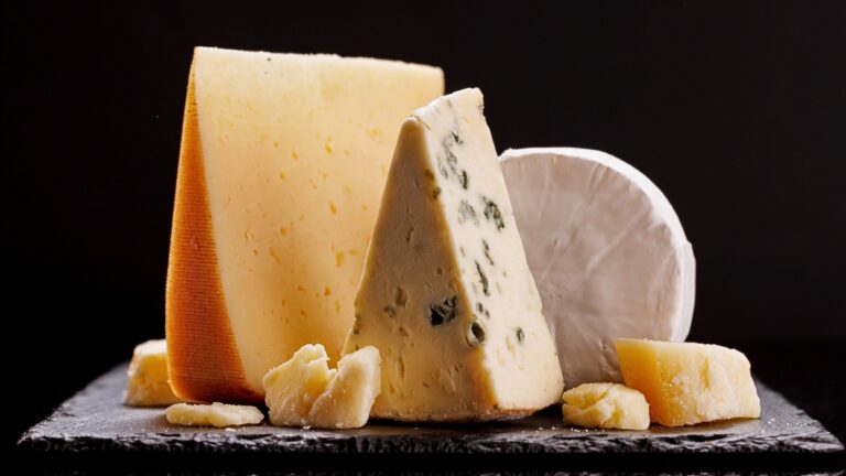 Daily High-Fat Cheese Consumption Linked to Lower Dementia Risk