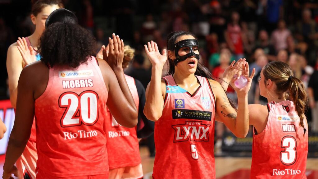 Perth Lynx Coach Ryan Petrik Sets Record as Team Dominates Canberra