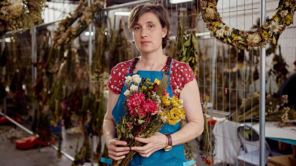 Artist Transforms Bondi Attack Flowers into Lasting Tribute