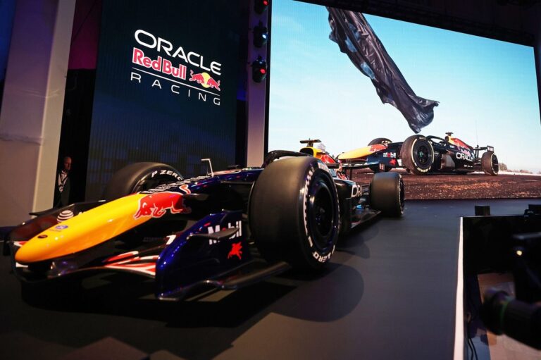 Red Bull Unveils 2026 Car in Detroit, Highlights Apple Partnership