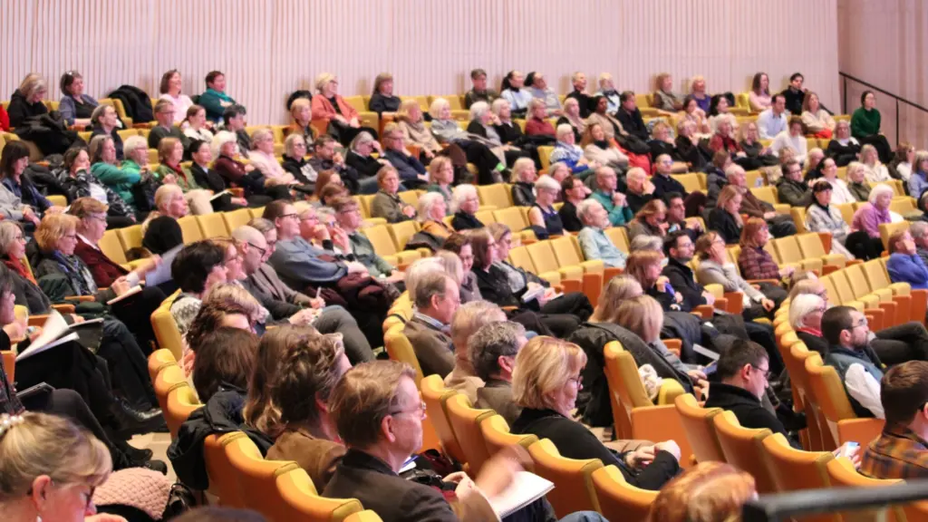 Aging Research Center Hosts Forum to Discuss Future of Aging