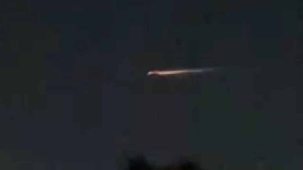 Urgent Update: Stunning Object Sparks Meteor Speculation in Victoria